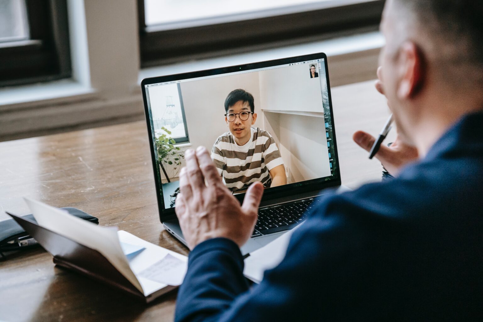 3 easy ways to streamline sharing knowledge in remote teams 3 easy ways to streamline sharing knowledge in remote teams